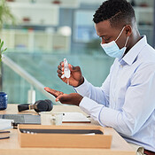 Hygiene, compliance and covid19 rules at work with an online operator ...