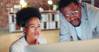 Confused business people, team and talking at computer for deadline ...